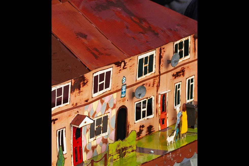 Grayson Perry work completes Apparata Architects’ House for Artists ...